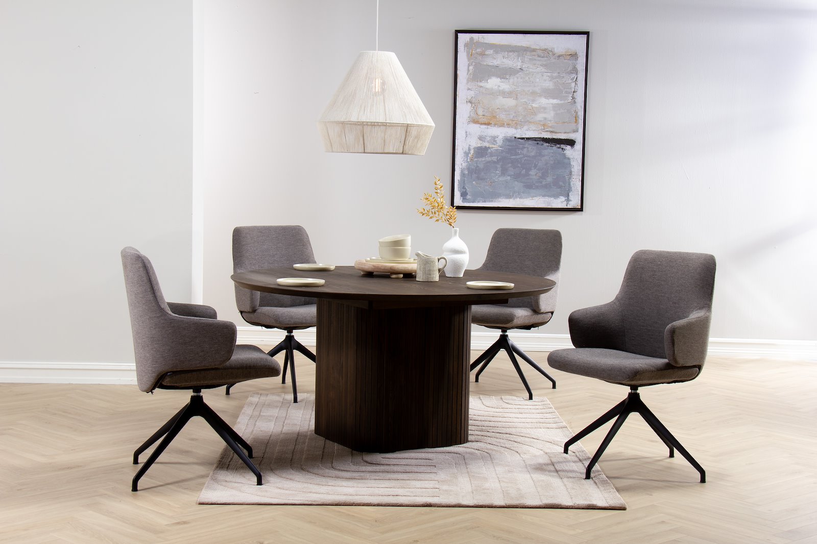 Woodcraft rundt spisebord - Spisebord - Bord for alle måltider hos Skeidar