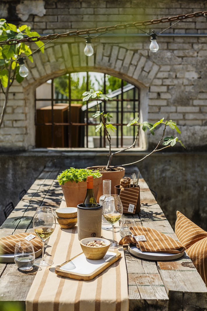 Belona duk - Dekk bordet med fine duker og dekkebrikker - Skeidar